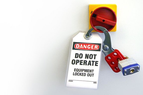 Veiligheid bij onderhoud met lockout/tagout